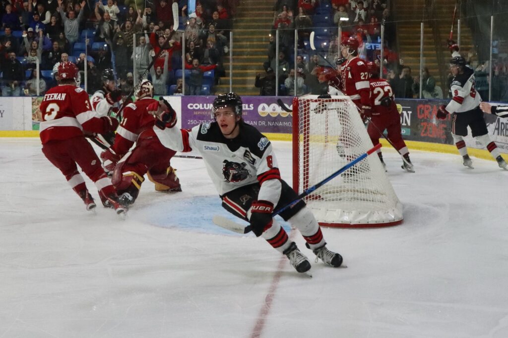 After Successful Showcase, Bulldogs Host Chiefs | Alberni Valley Bulldogs